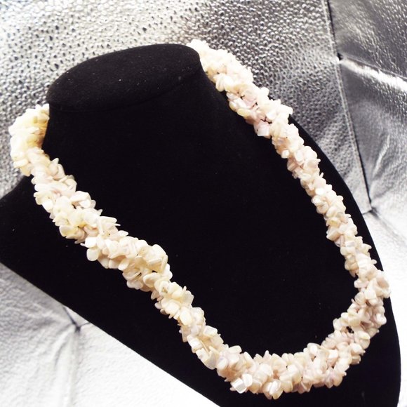 BEAUTIFUL DESIGNER NECKLACE | Jewelry | Vintage Mother Of Pearl Mop ...